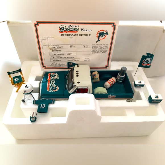 Other | Danbury Mint 1972 Chevrolet Cheyenne Diecast Nfl Miami Dolphins ...